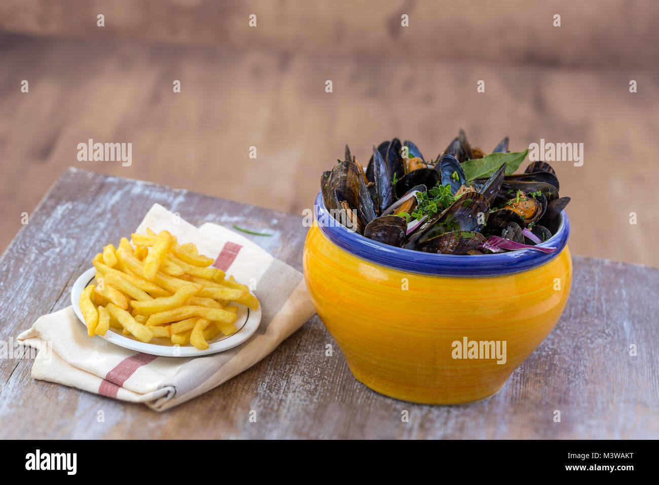 Blue mussel background hi-res stock photography and images - Alamy