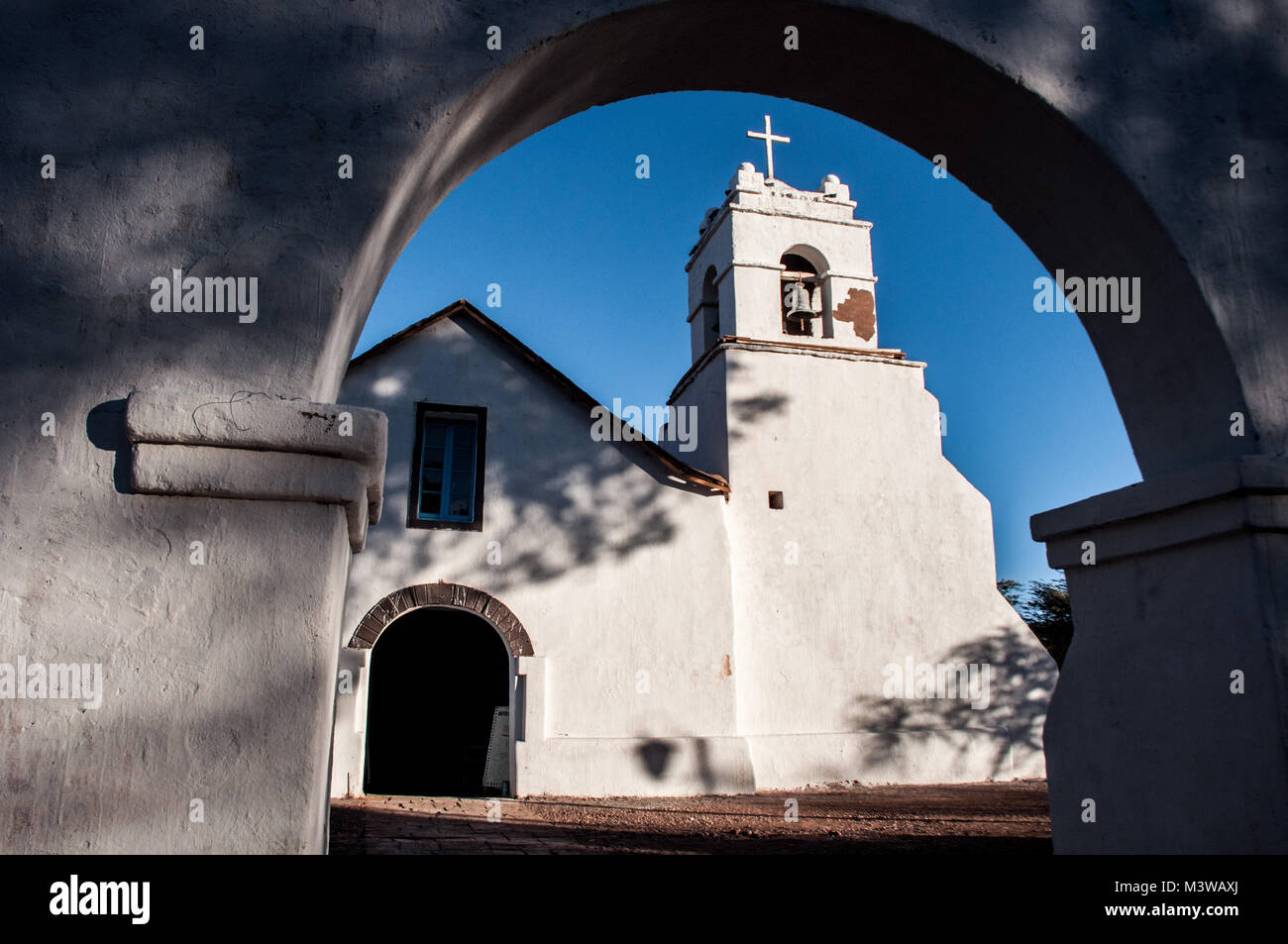 Church building cross lit up hi-res stock photography and images - Alamy