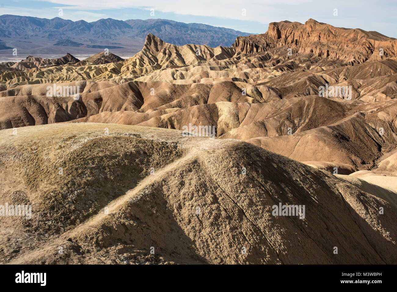 Desert landscape view hi-res stock photography and images - Alamy