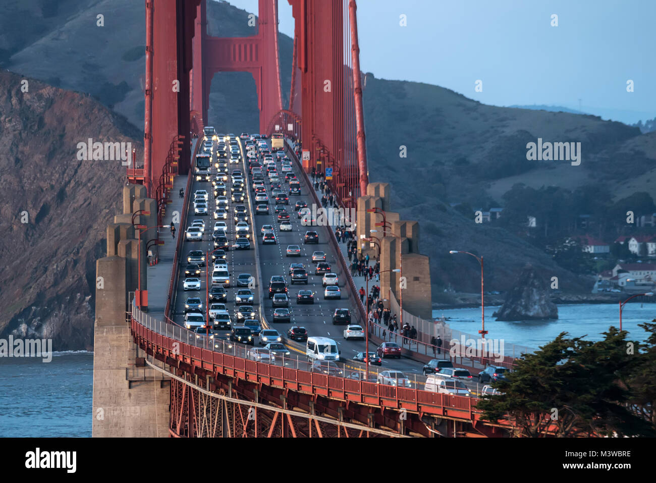 Bridge architecture landmark hi-res stock photography and images - Alamy