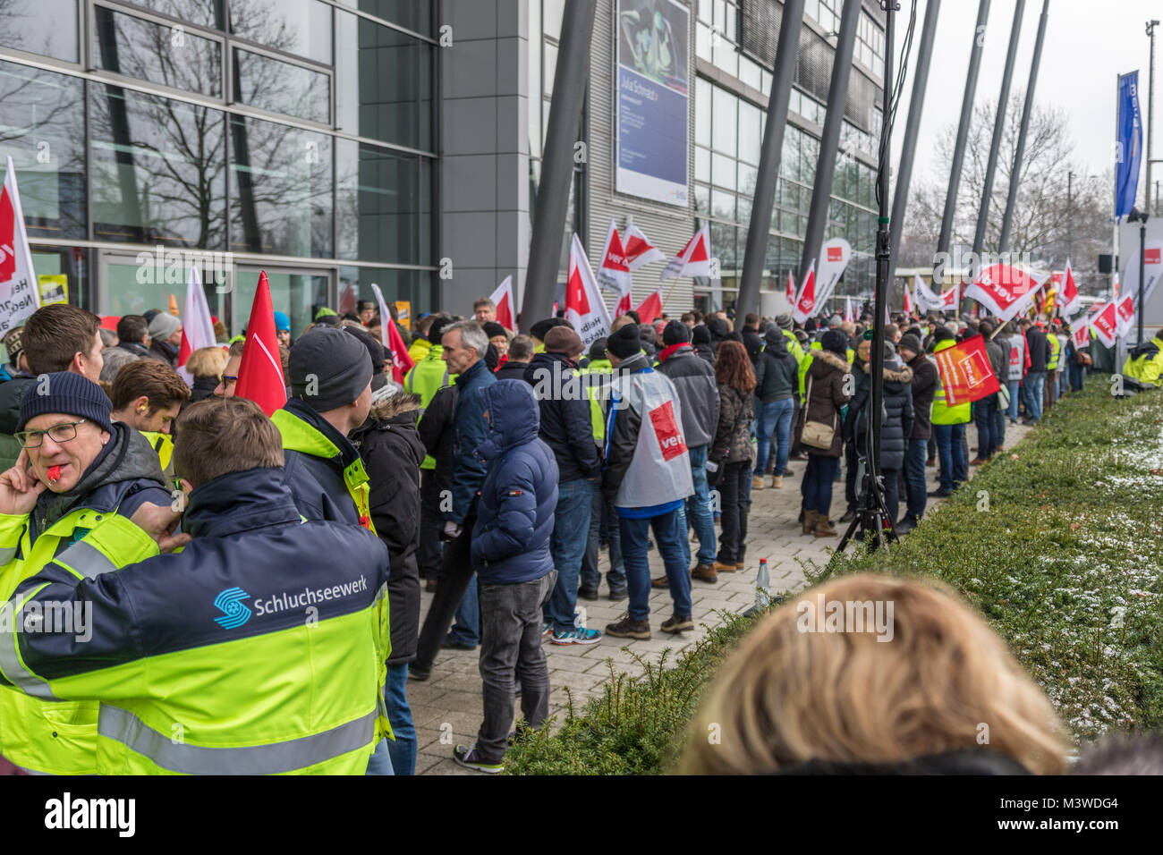 Verdi - Work stoppage and warnstrike, with over regional employees, for ...
