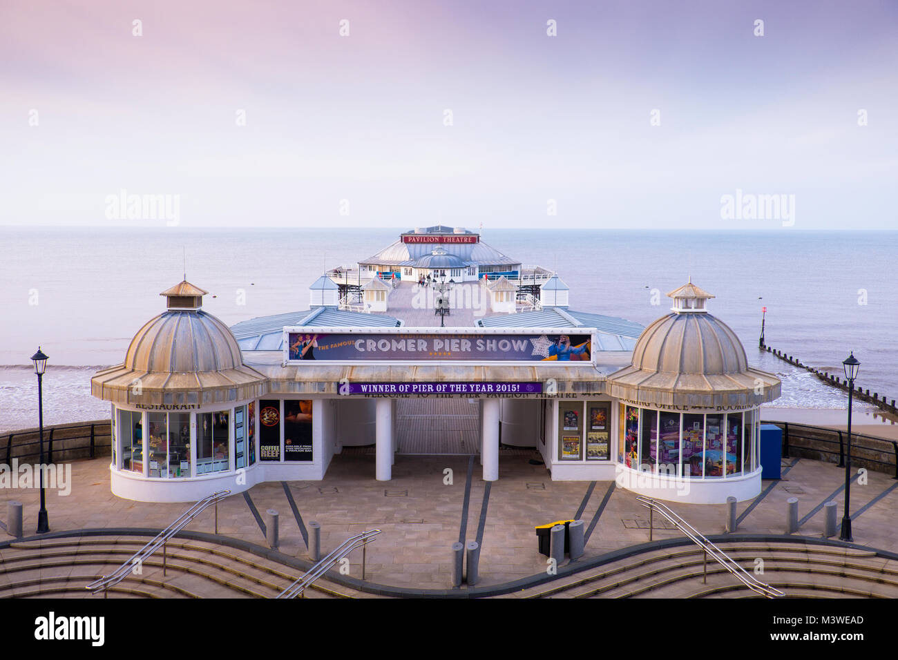 Cromer restaurant hi-res stock photography and images - Alamy