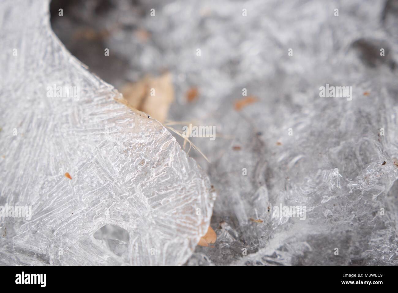 Shards of ice hi-res stock photography and images - Alamy