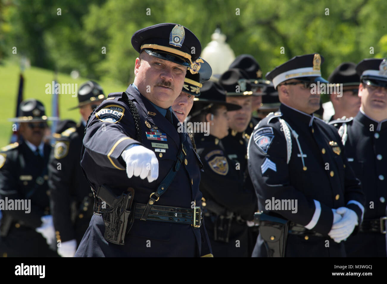Us marshal service officers hi-res stock photography and images - Alamy