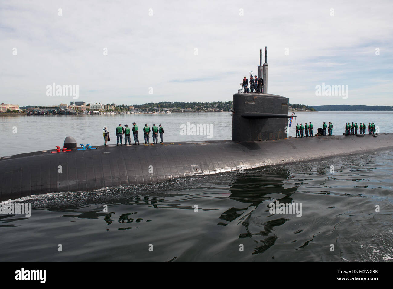 PUGET SOUND, Wash. (May 22, 2017) The Los Angeles-class fast-attack ...