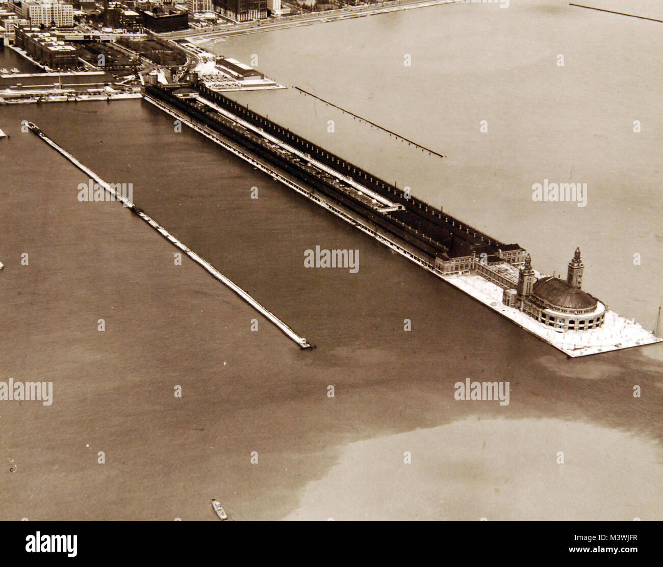 80-G-67947 by Photograph Curator Stock Photo - Alamy