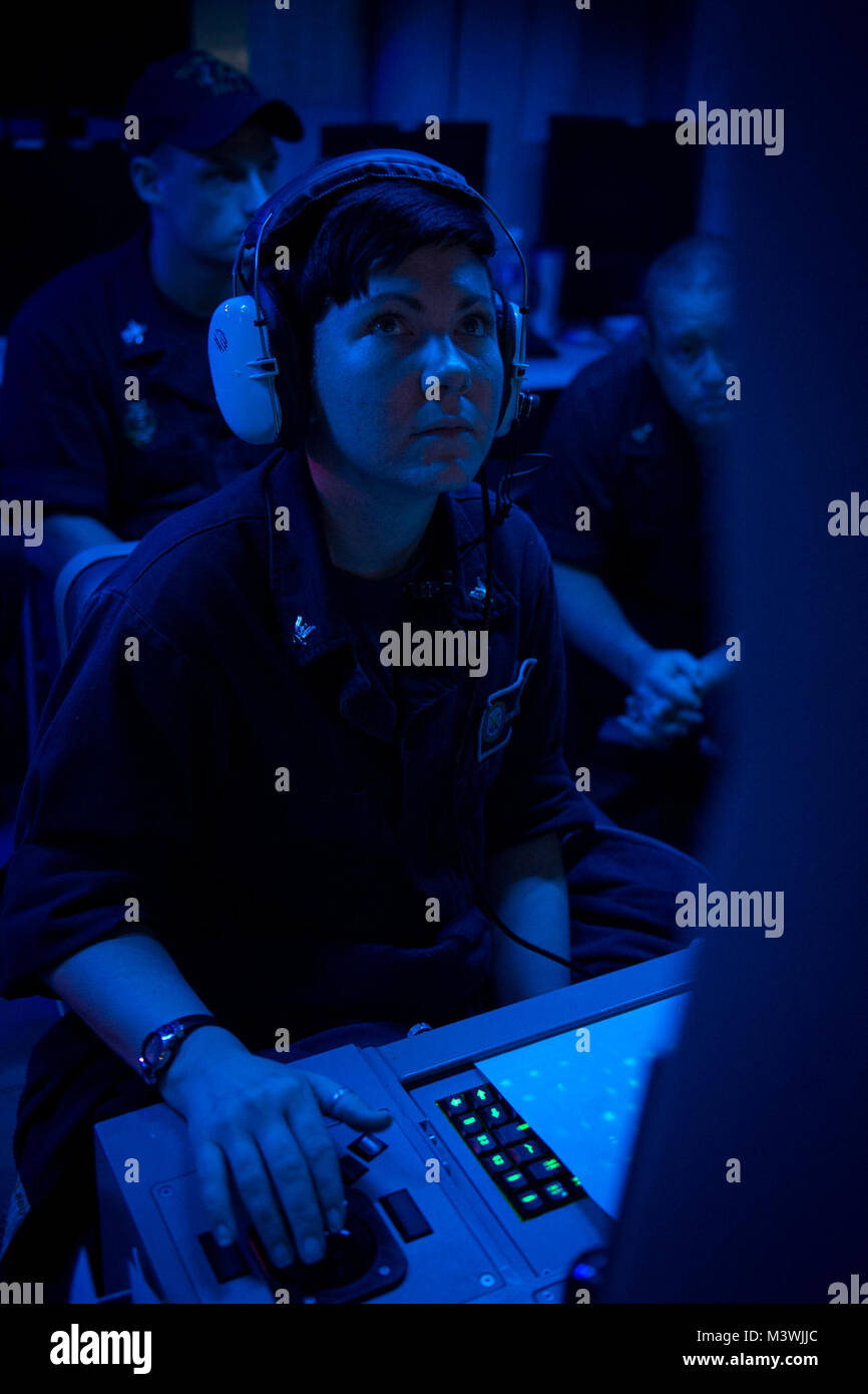 170628-N-AX638-0016 PACIFIC OCEAN (June 28, 2017) Sonar Technician ...