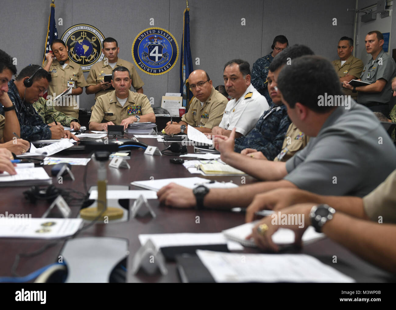 Commanders update brief hi-res stock photography and images - Alamy