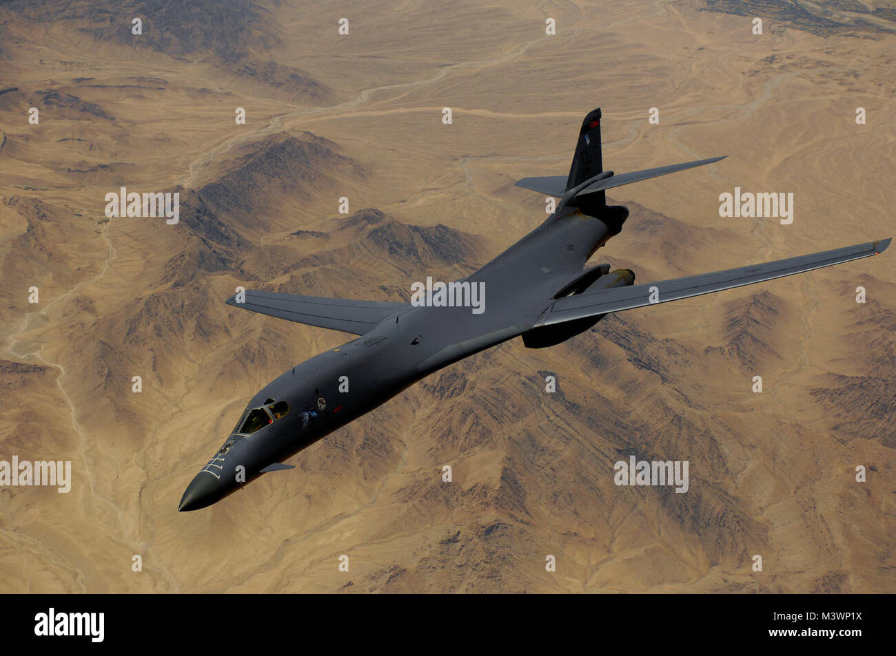 B-1B Lancer (U.S. Air Force photo/Master Sgt. Andy Dunaway) 080527-F ...