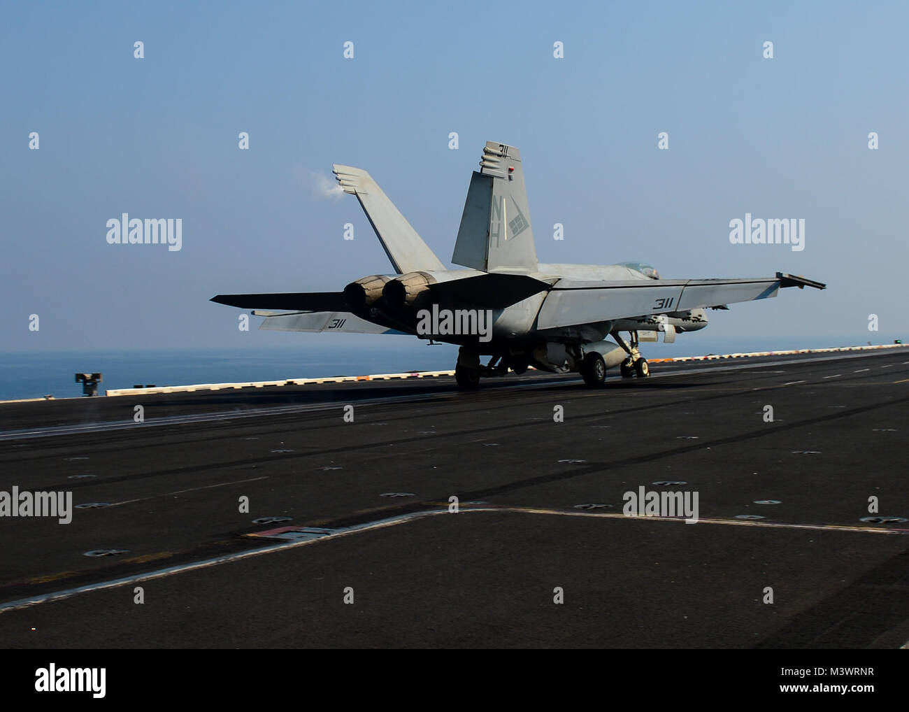ARABIAN GULF (Sept. 25, 2017) An F/A-18E Super Hornet, from the “Blue ...