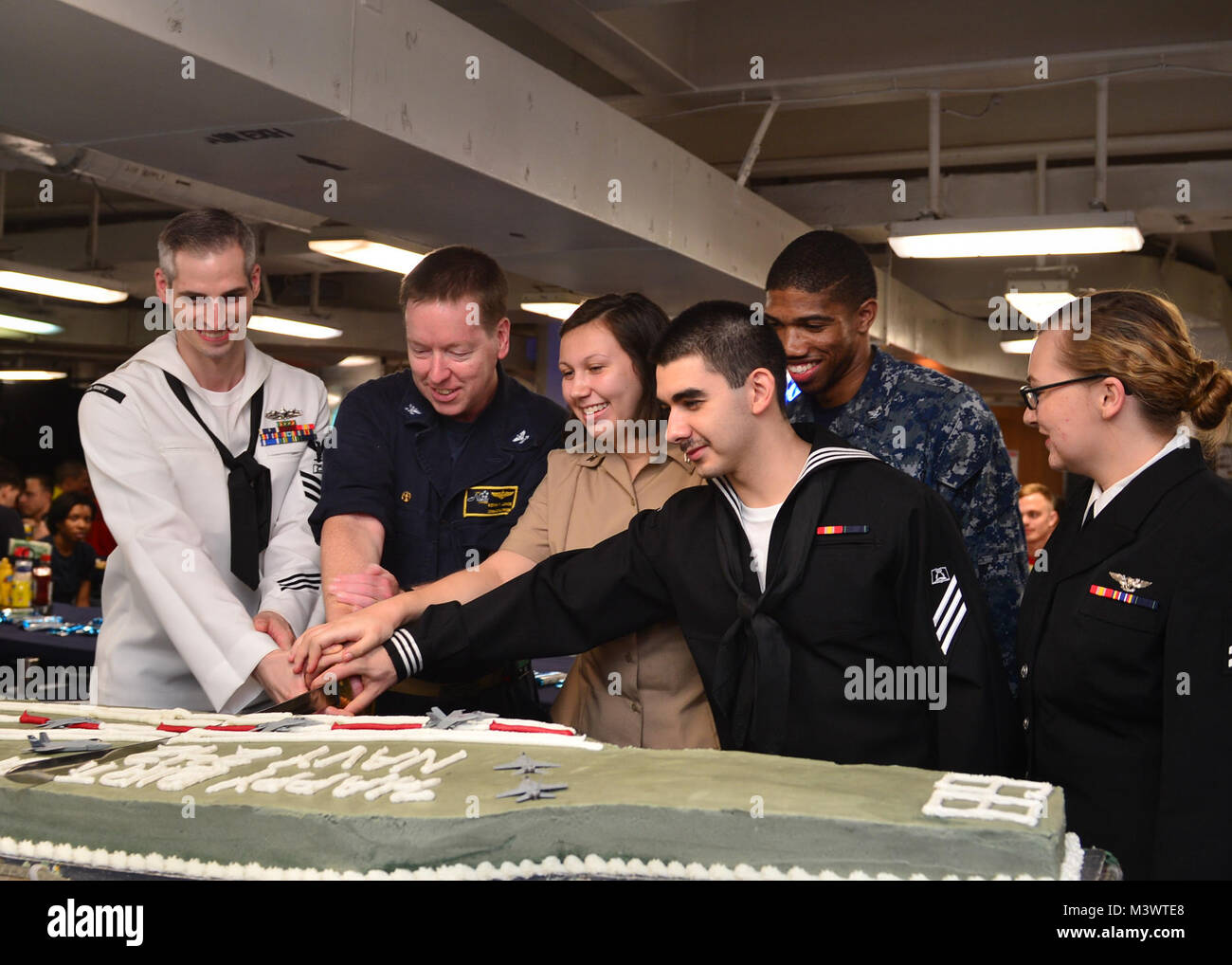 ARABIAN GULF (Oct. 13, 2017) U.S. Navy Capt. Kevin Lenox, commanding ...