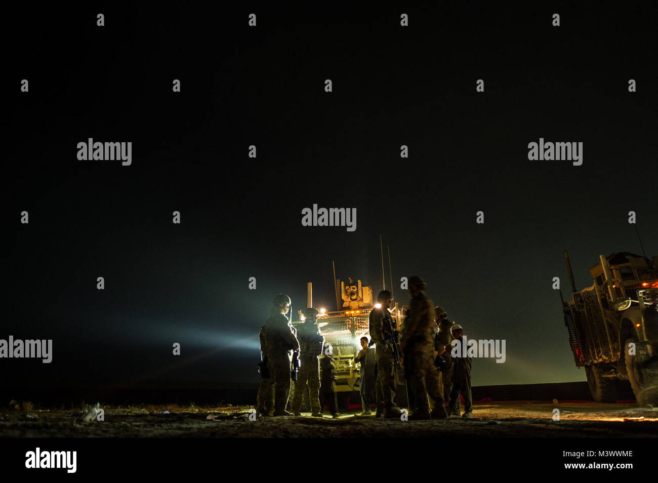 Soldier giving candy to children hi-res stock photography and images ...