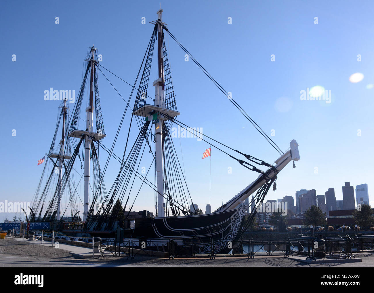 Boston naval shipyard hi-res stock photography and images - Alamy