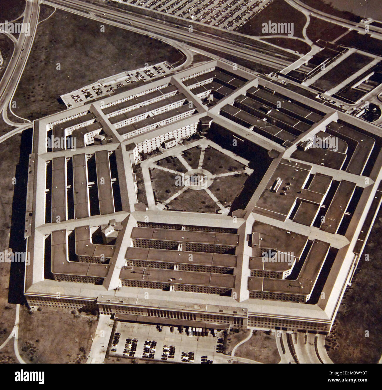 Aerial View The Pentagon High Resolution Stock Photography and Images ...