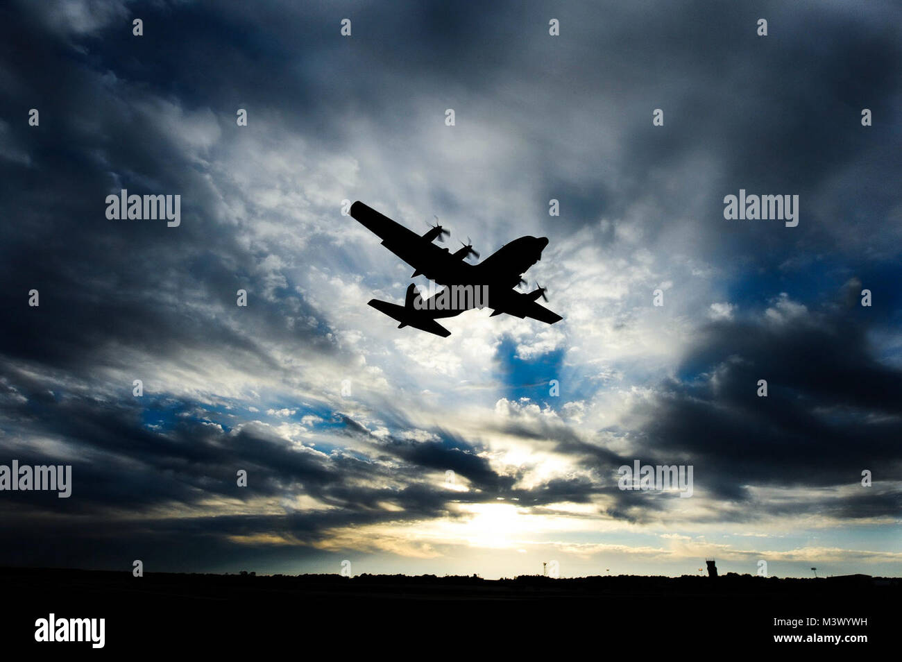 C-130 Hercules (U.S. Air Force photo/Airman 1st Class Rusty Frank ...