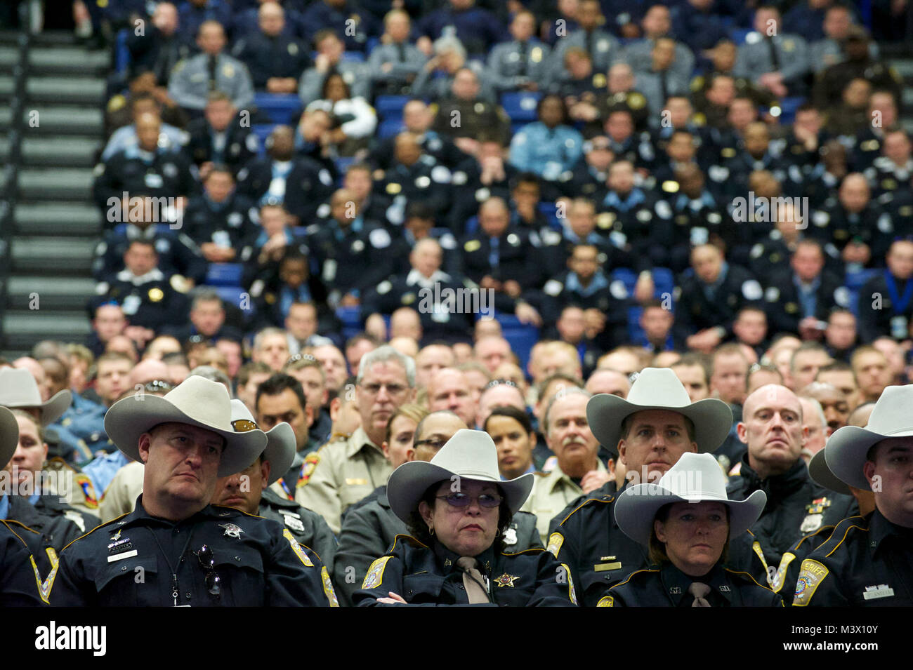 Us marshal service officers hi-res stock photography and images - Alamy