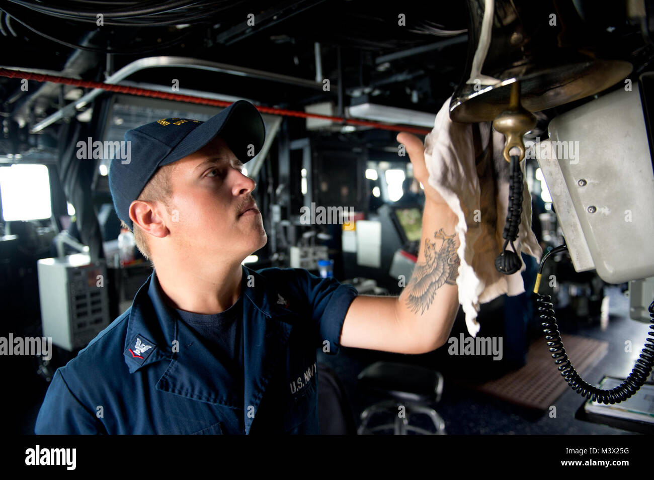 130702-N-ZQ631-026 U.S. FIFTH FLEET AREA OF RESPONSIBILITY (July 02 ...