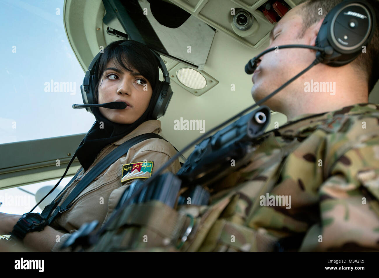 Female raf pilot hi-res stock photography and images - Alamy