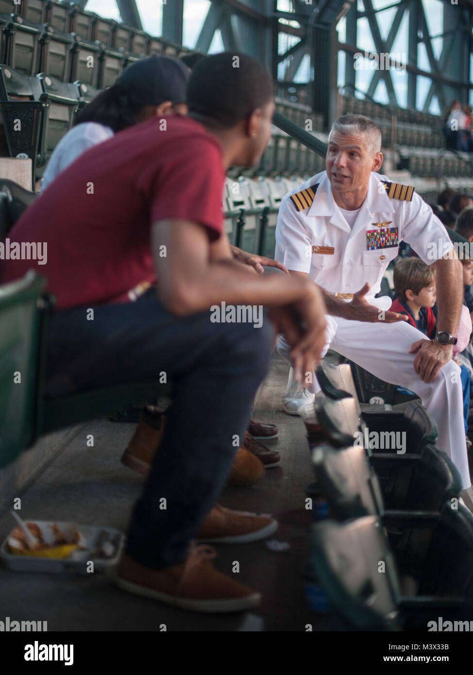 130822-N-TC437-170 BREMERTON, Wash. (Aug. 22, 2013) –Executive Officer ...