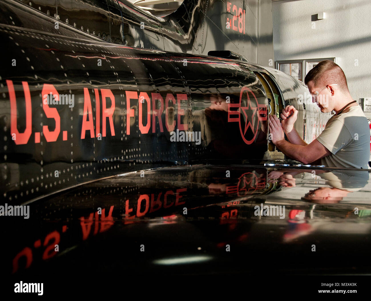 U s air force airman 1st class lucas gray hi-res stock photography and ...