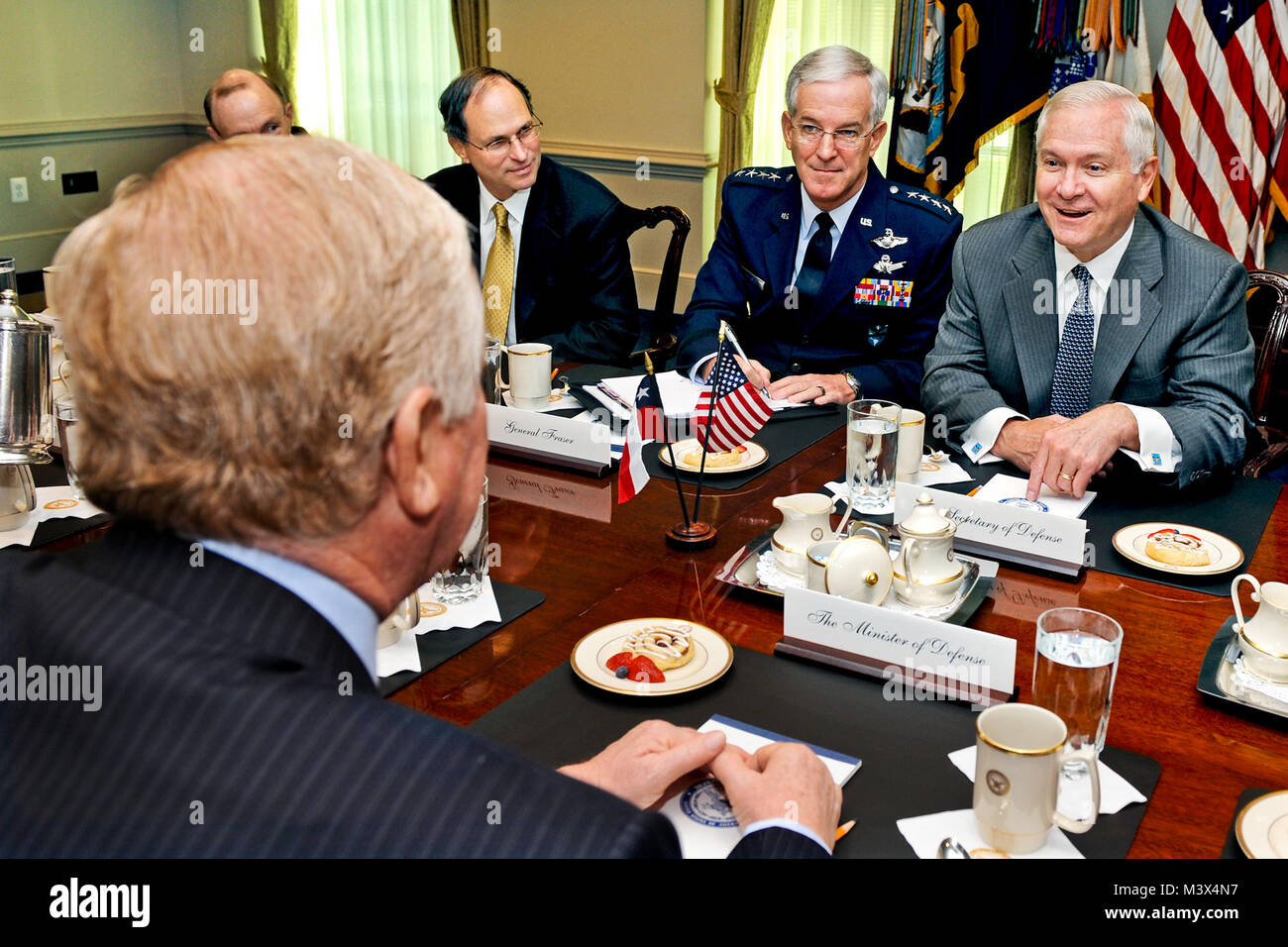 Dr robert m gates hi-res stock photography and images - Alamy