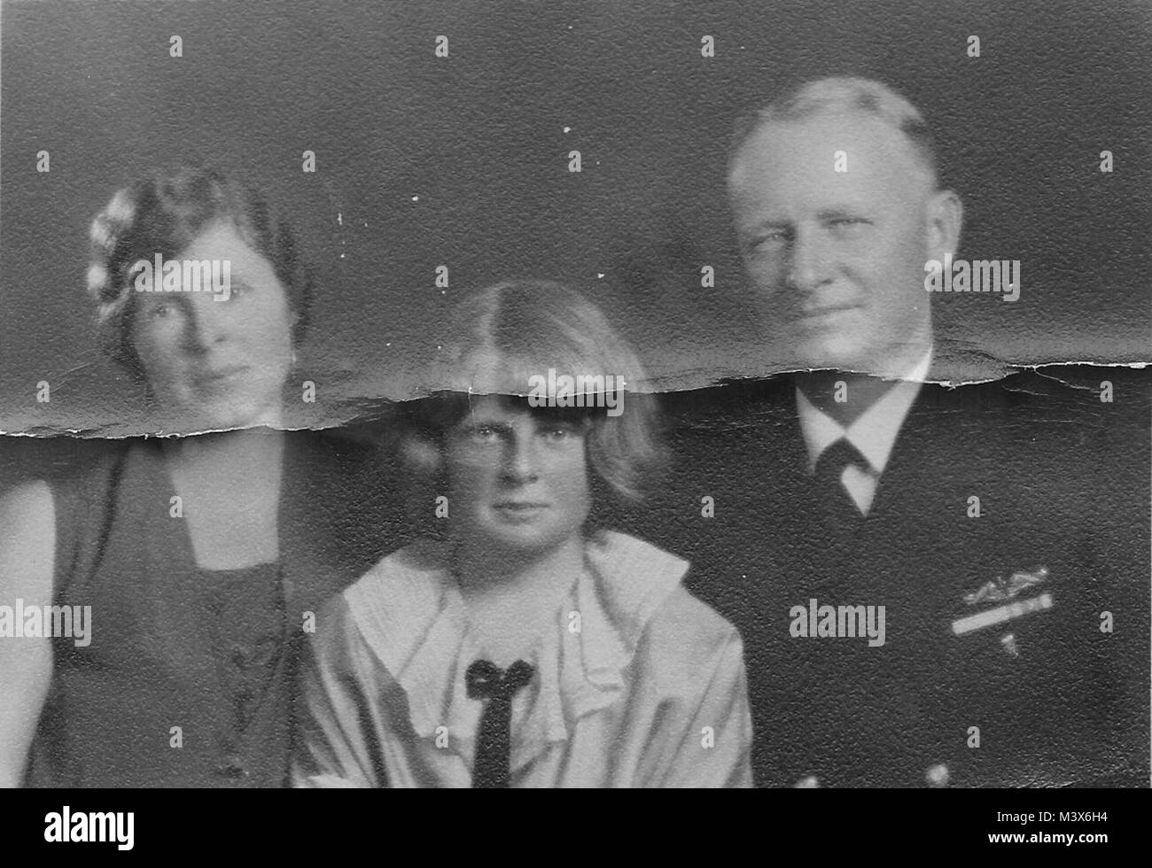 Chester Nimitz (right), daughter Anna (center) and wife Catherine (left ...