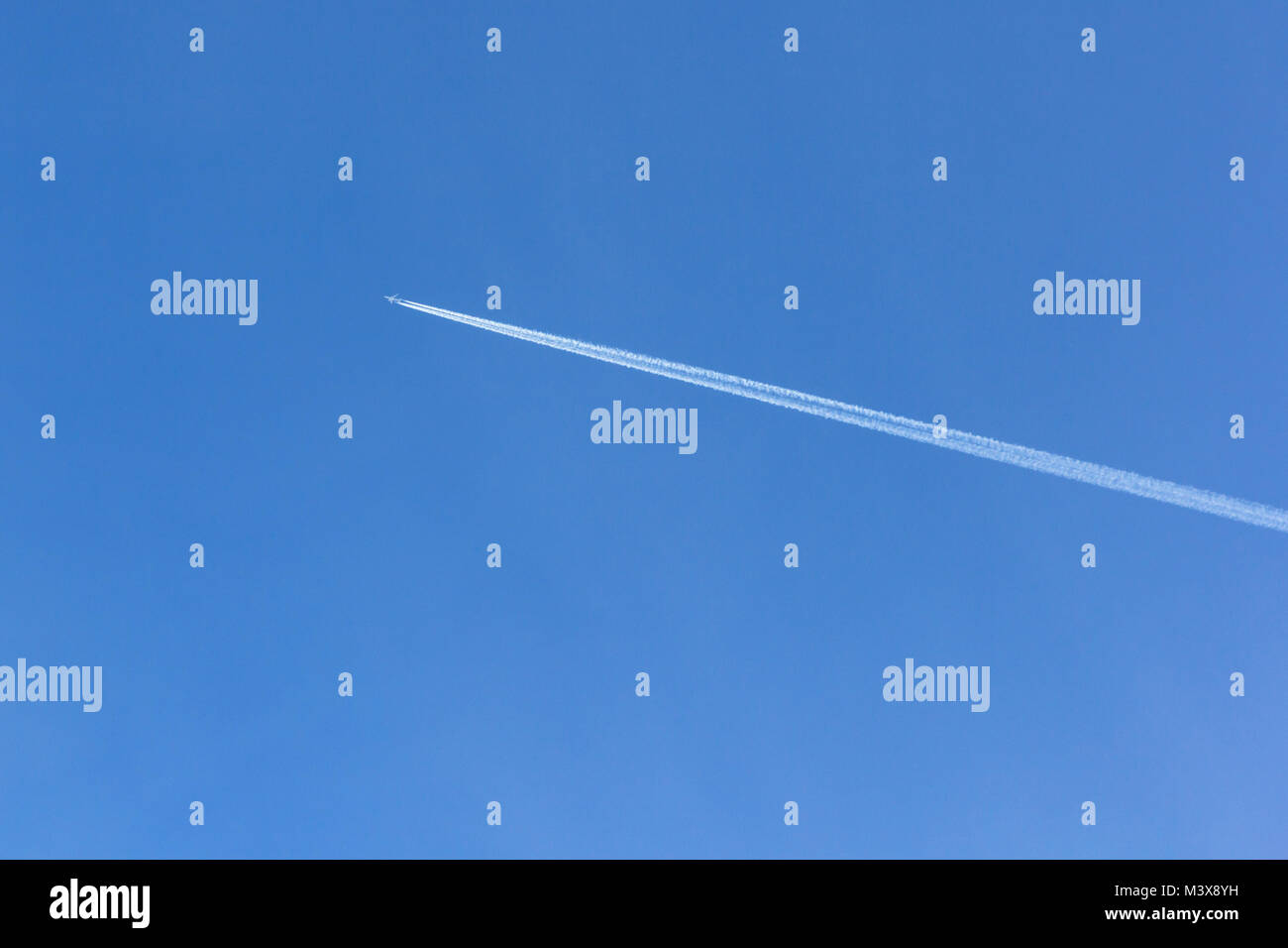 The trace of the plane hi-res stock photography and images - Alamy