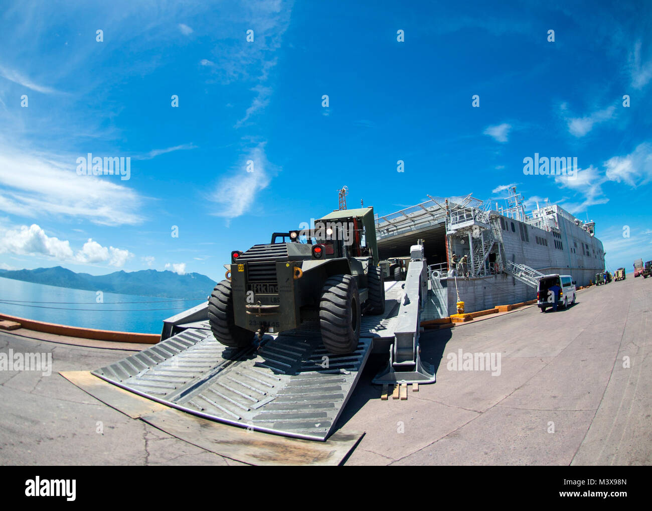 Military Sealift Command Joint High-Speed Vessel USNS Spearhead (JHSV 1 ...