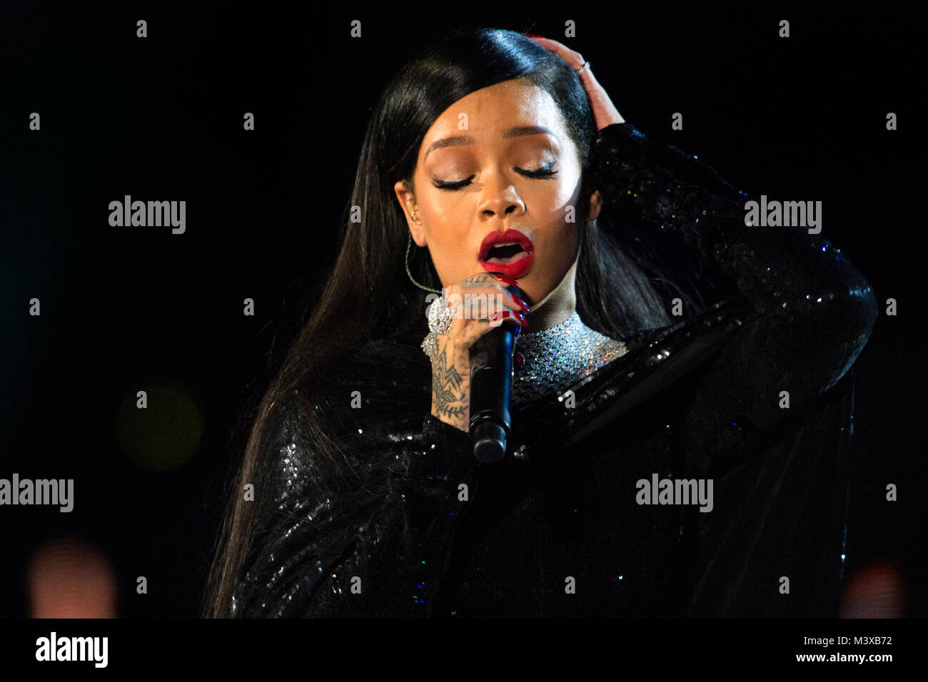 Eminem in concert hi-res stock photography and images - Alamy