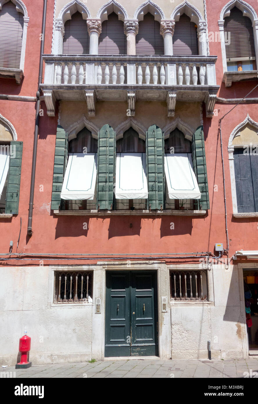 Byzantine windows hi-res stock photography and images - Alamy