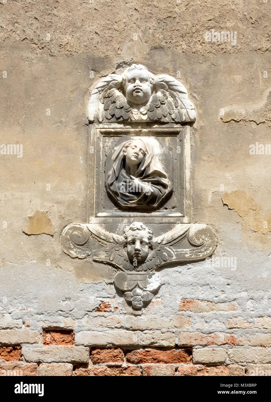 Carved stucco hi-res stock photography and images - Alamy