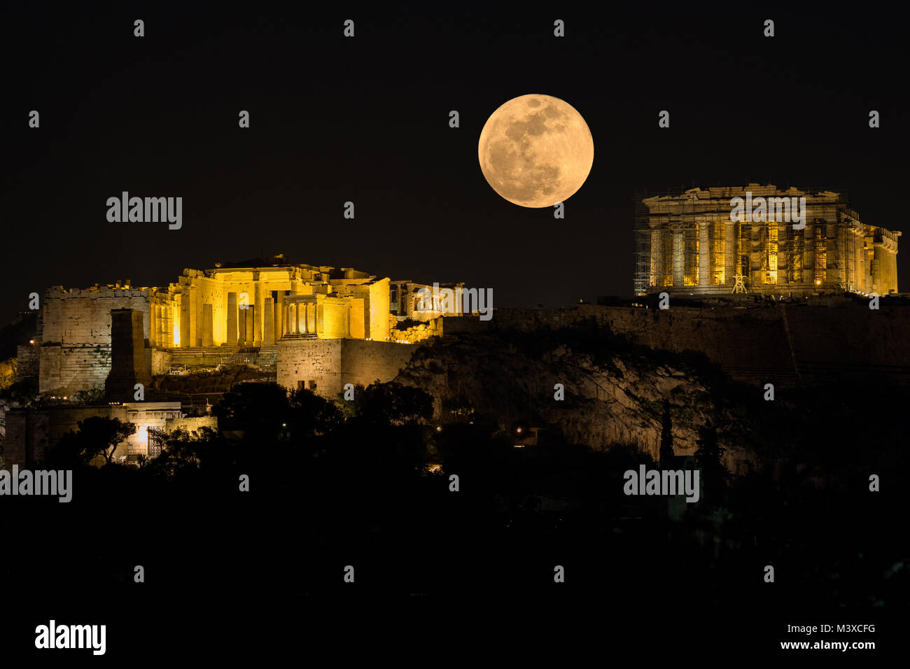 Athens Acropolis Super Moon Stock Photo - Alamy