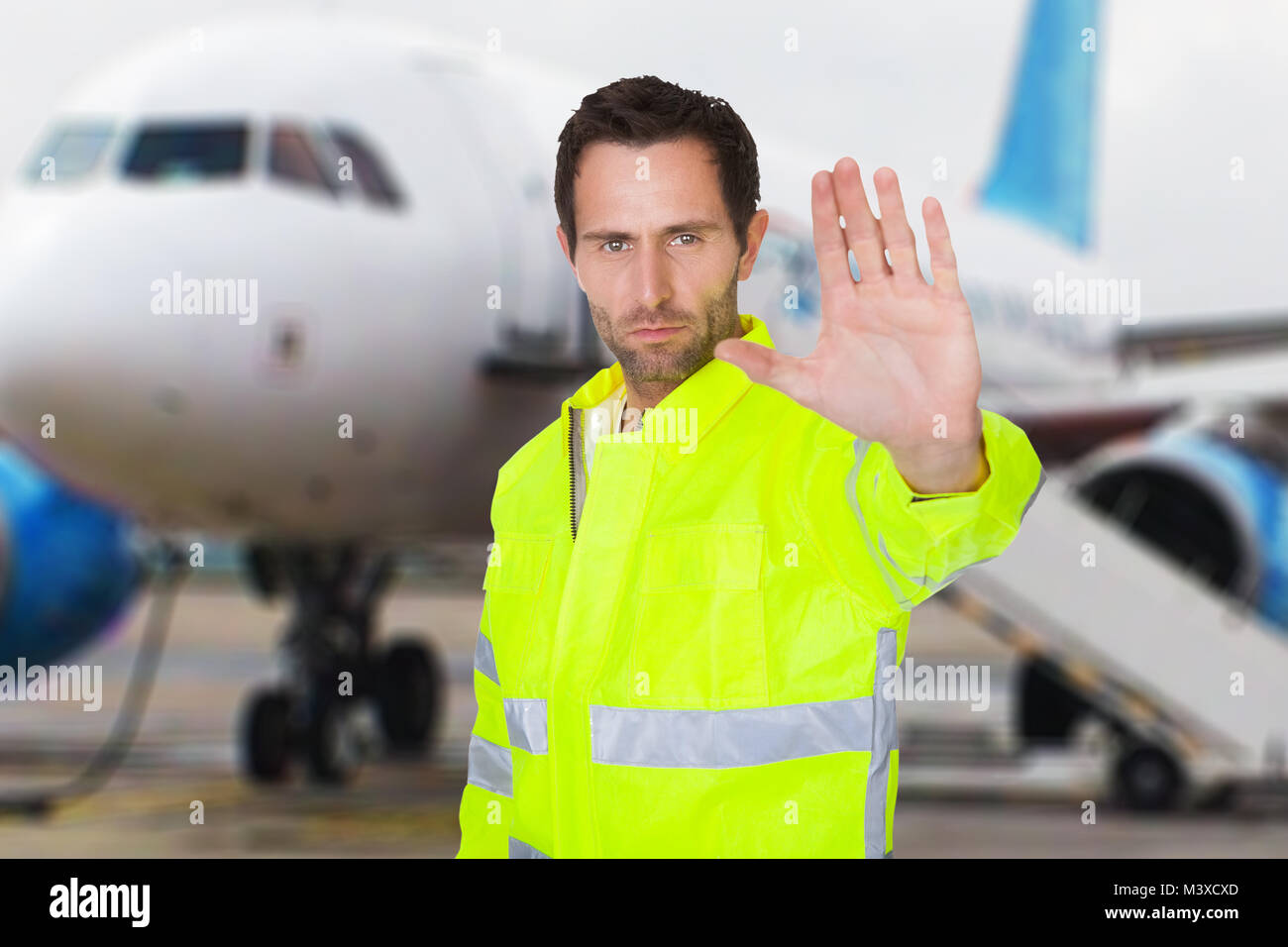 Air traffic controller hi-res stock photography and images - Alamy