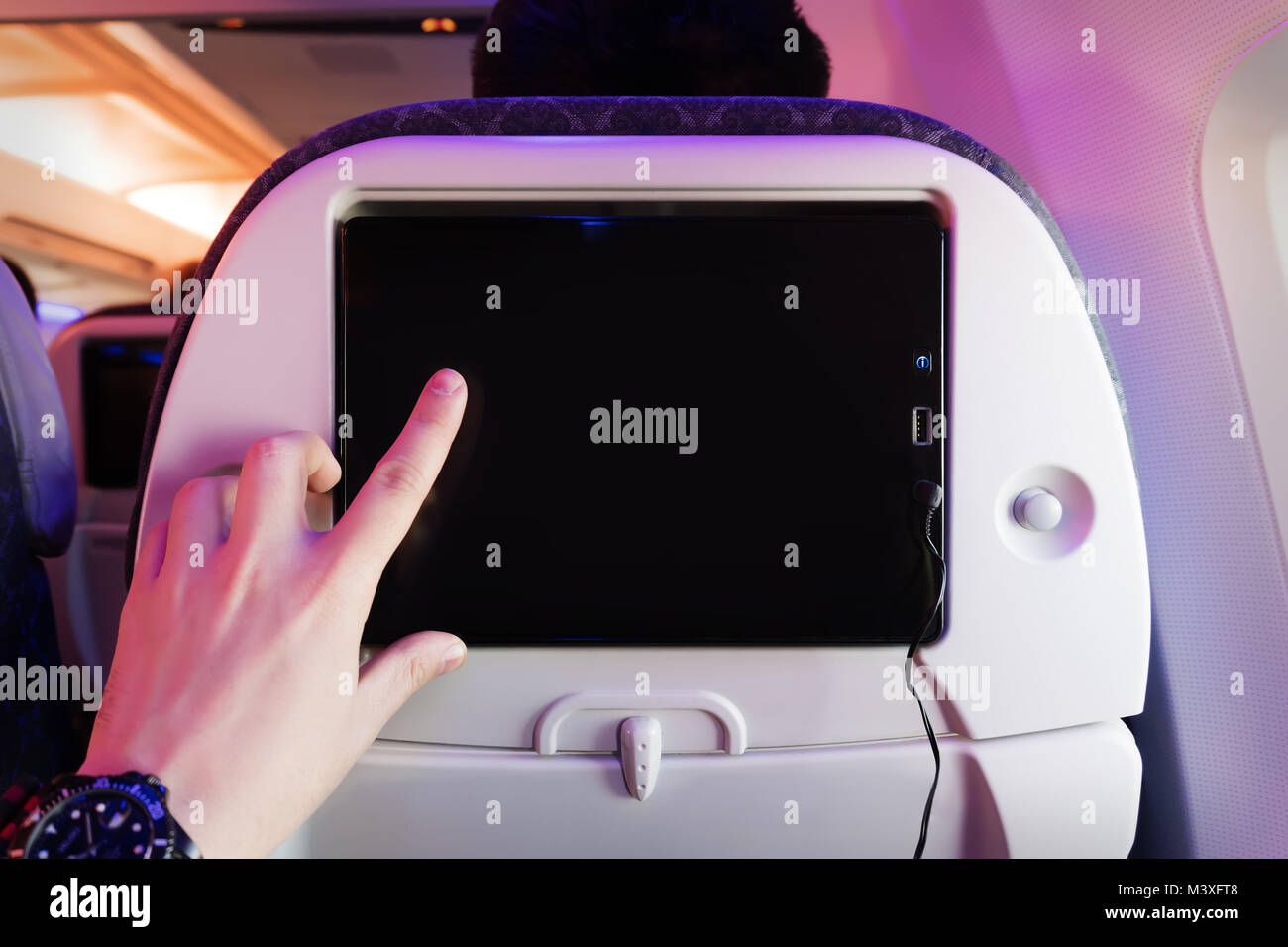 Flight information display system hi-res stock photography and images ...