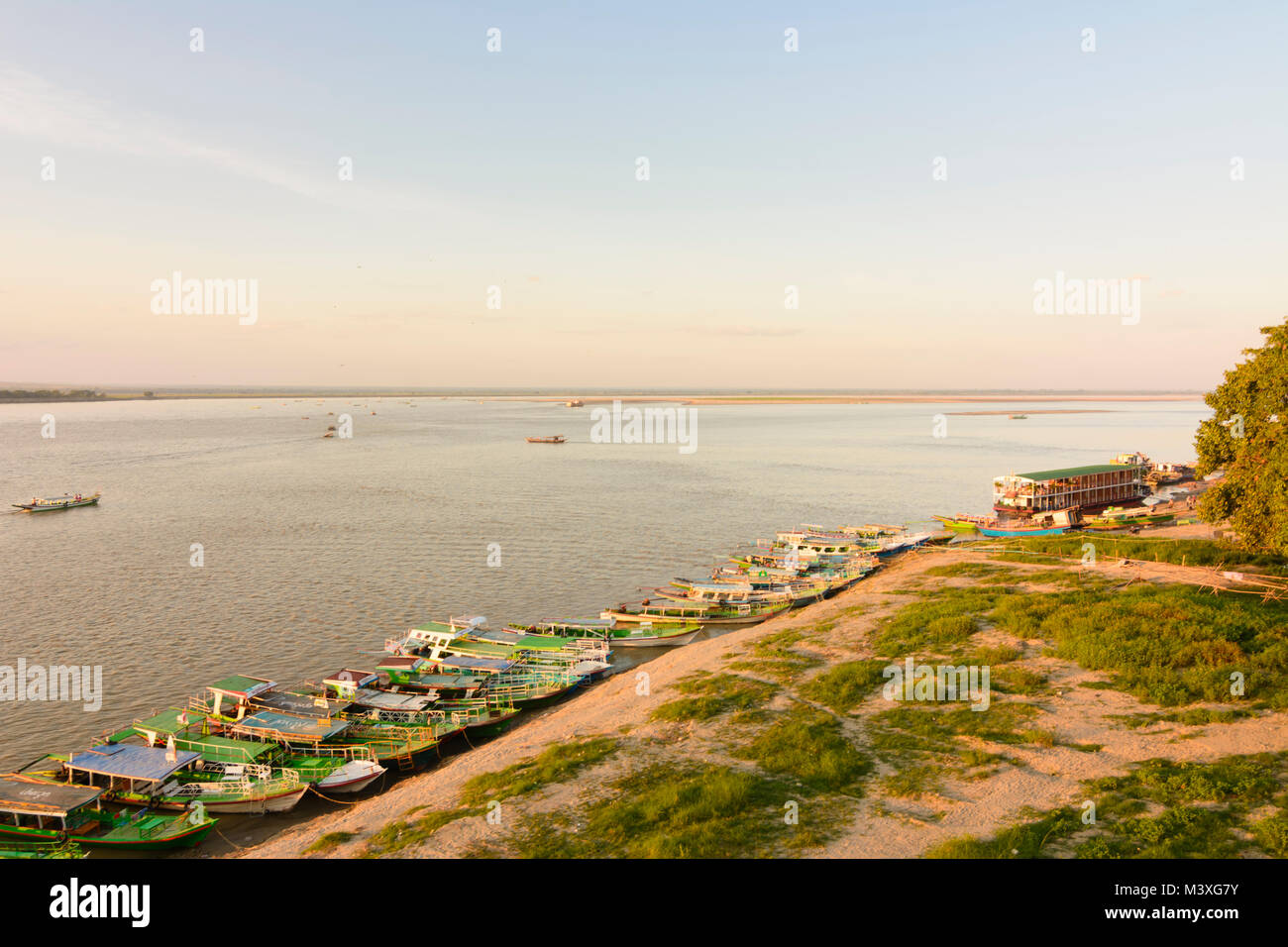 Burma ship myanmar ship hi-res stock photography and images - Alamy