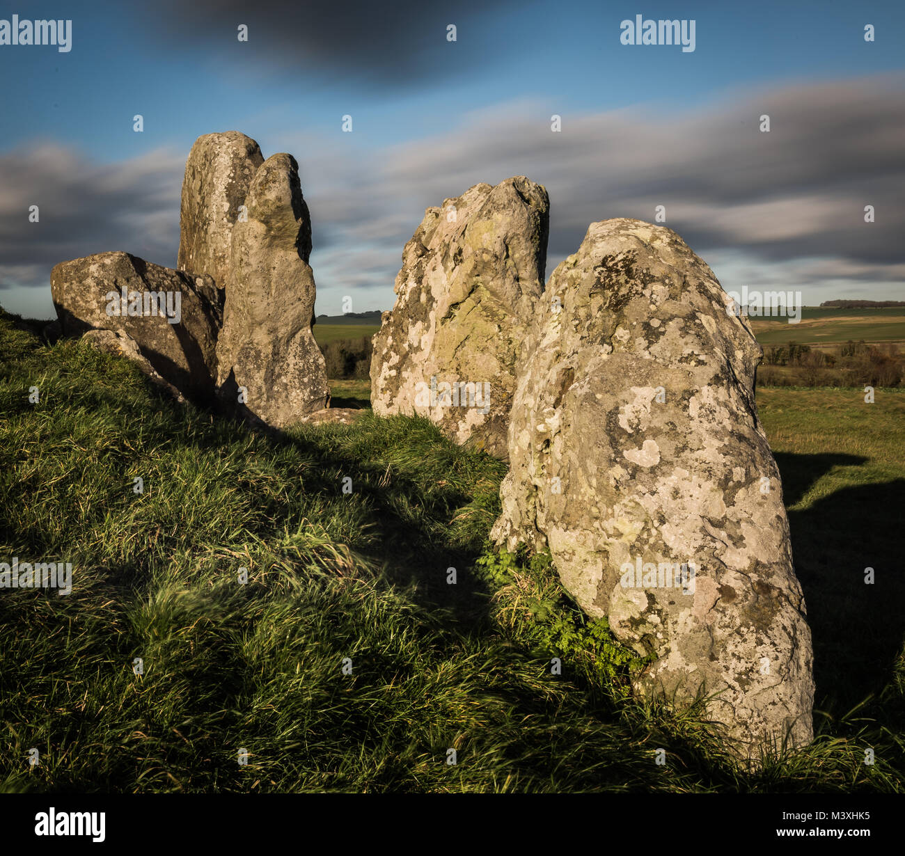 west Kennet long barrow Stock Photo - Alamy