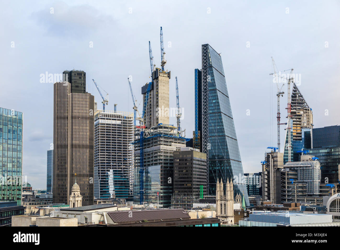 City of London changing skyline: 100 Bishopsgate, 22 Bishopsgate and ...