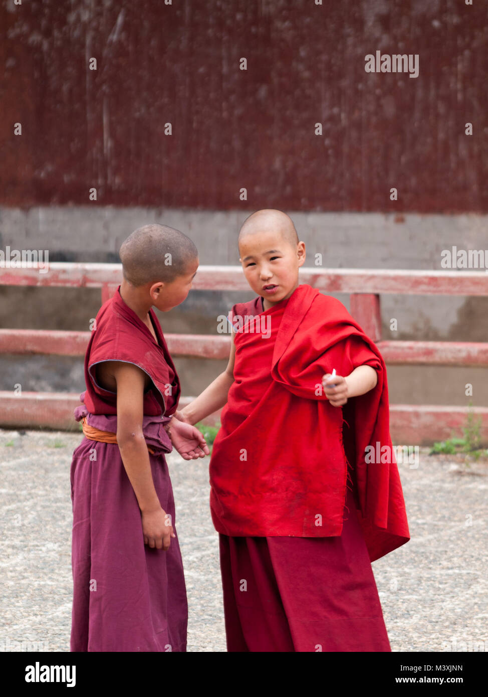 Talking with monks hi-res stock photography and images - Alamy