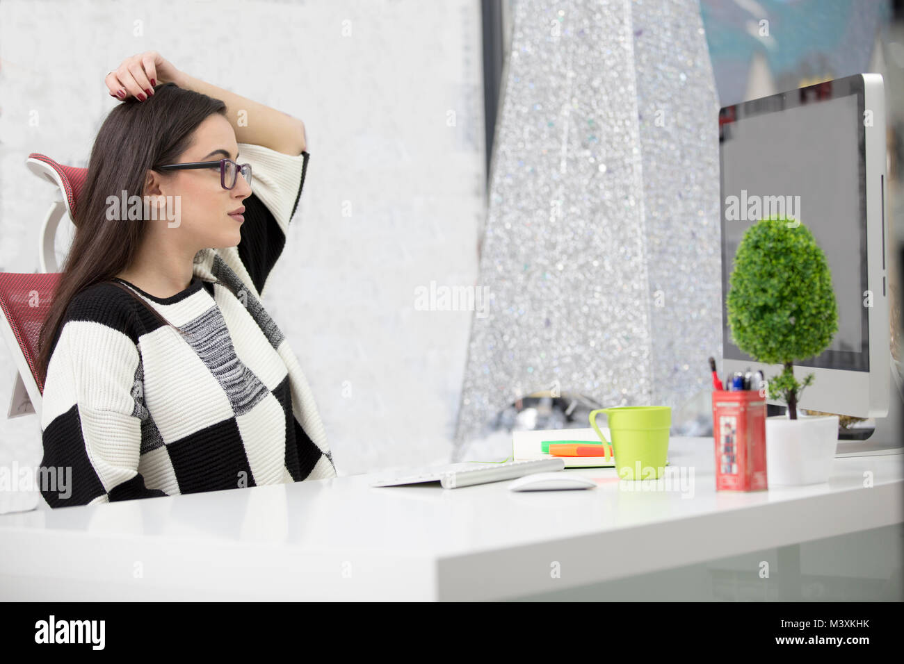 Stressed female freelancer screaming in shock, having serious computer ...