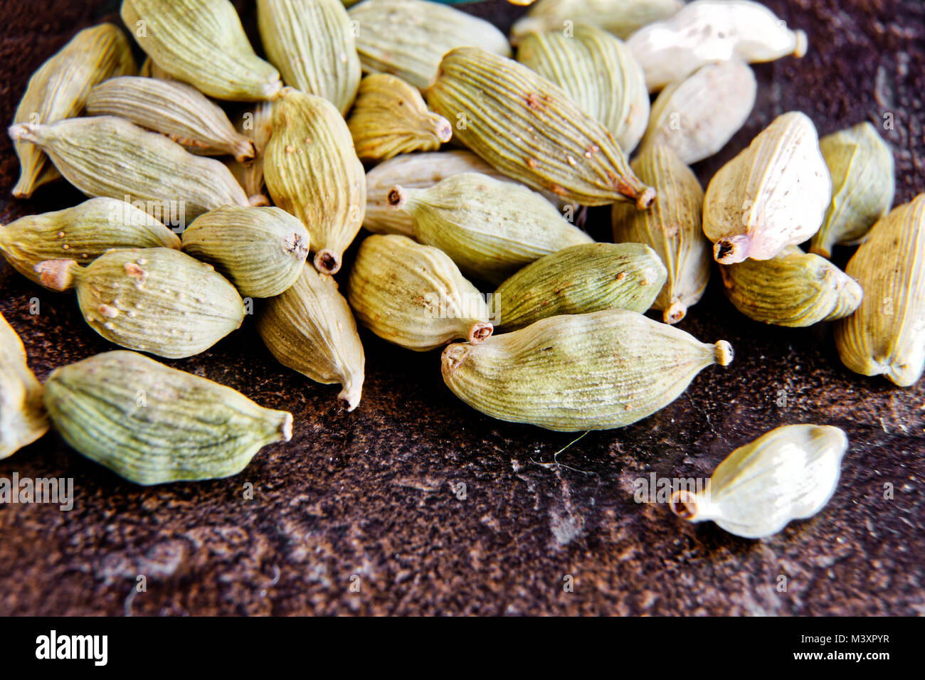 Indian cardamoms hi-res stock photography and images - Alamy
