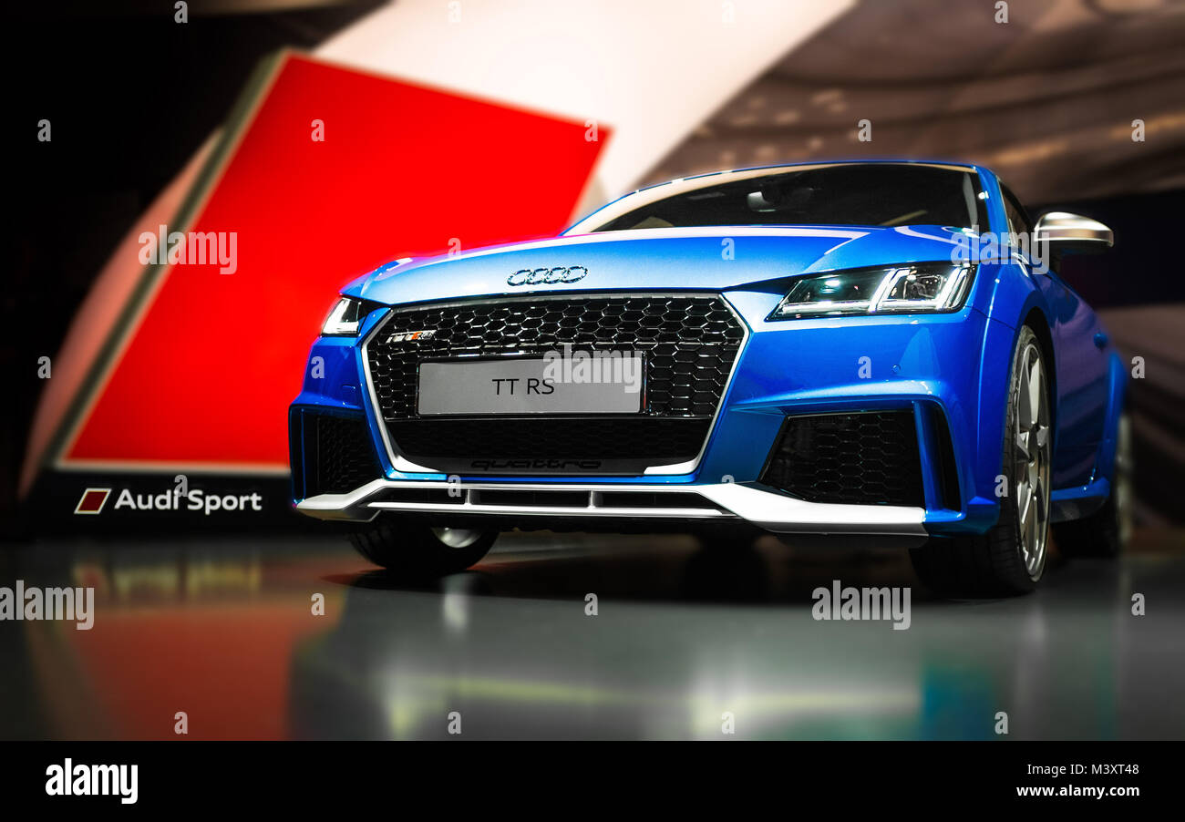 Ara crystal blue audi hi-res stock photography and images - Alamy