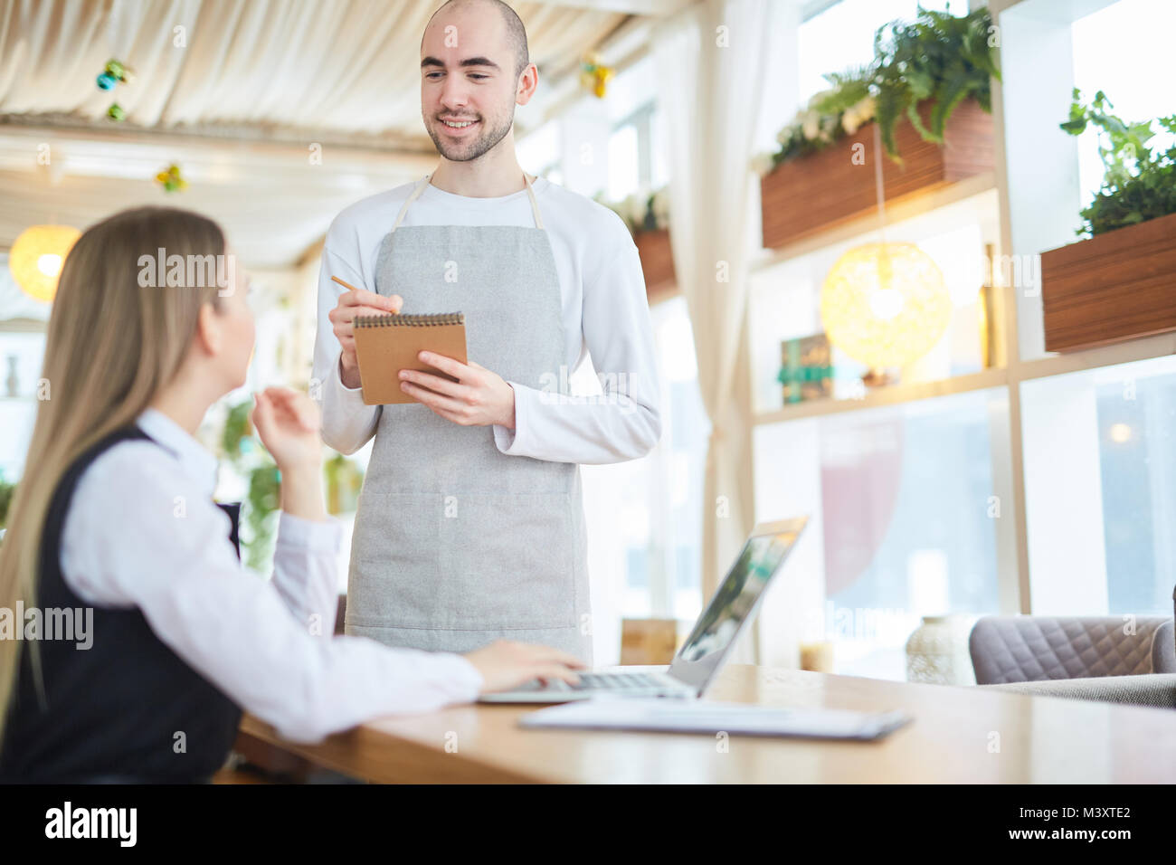 Waiter man woman hi-res stock photography and images - Alamy