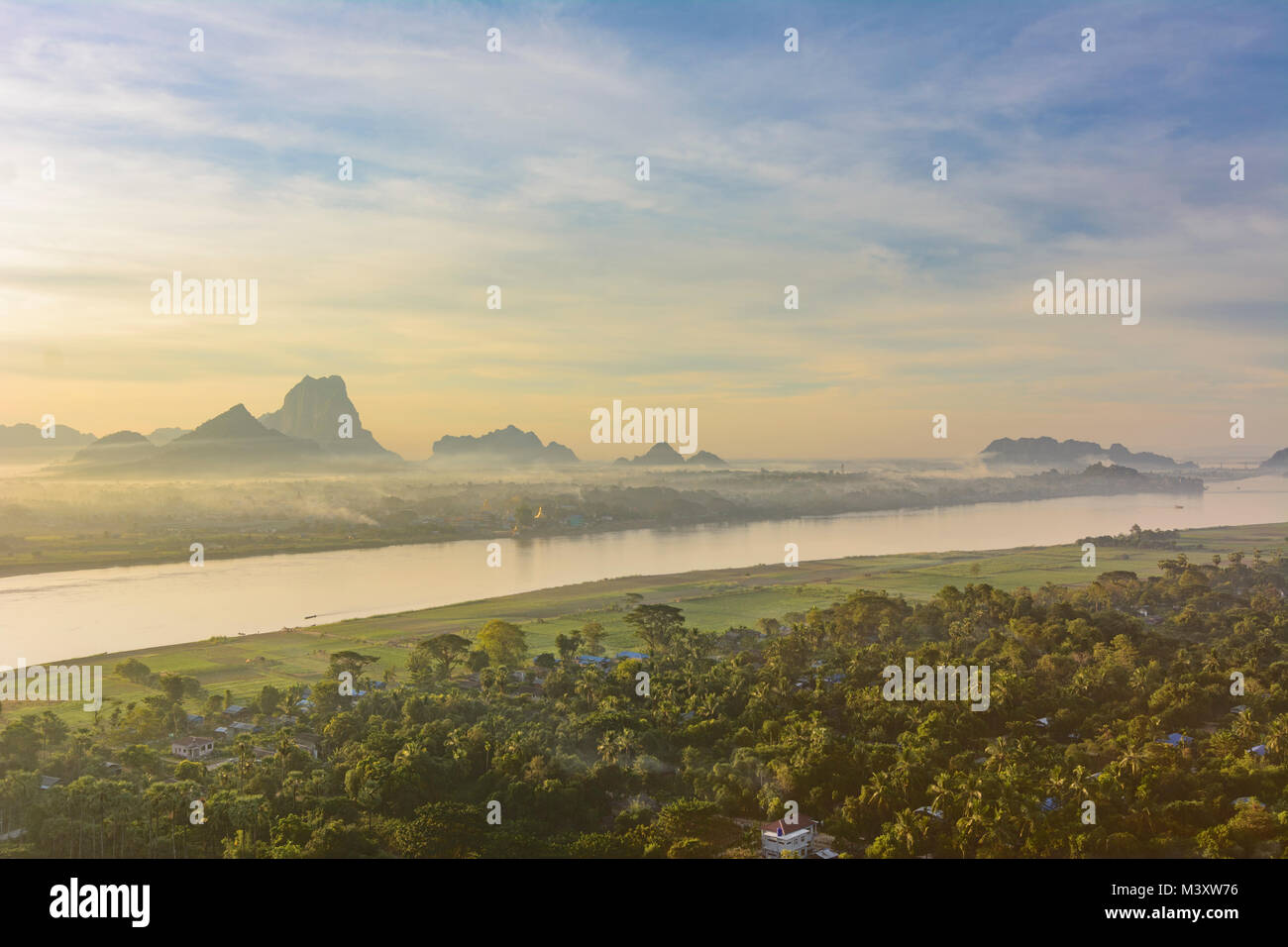 Hpa-An: view from mount Hpan-Pu (Hpa-Pu) to Thanlwin (Salween) River ...