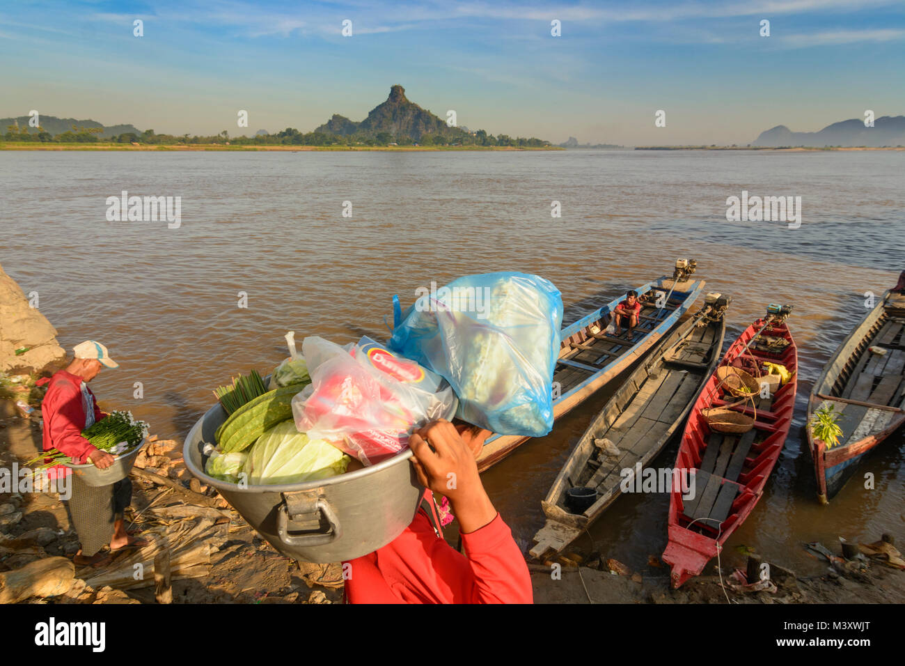 Hpa-An: Thanlwin (Salween) River, rocks, view to mount Hpan-Pu (Hpa-Pu ...