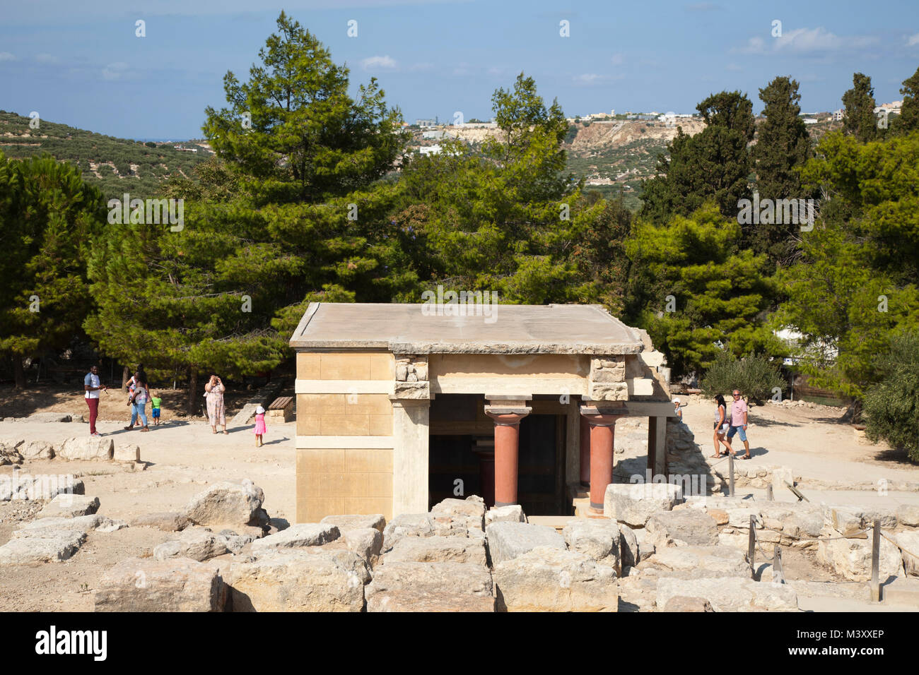 Halls of lustral basin, Knossos palace archaeological site, Crete ...