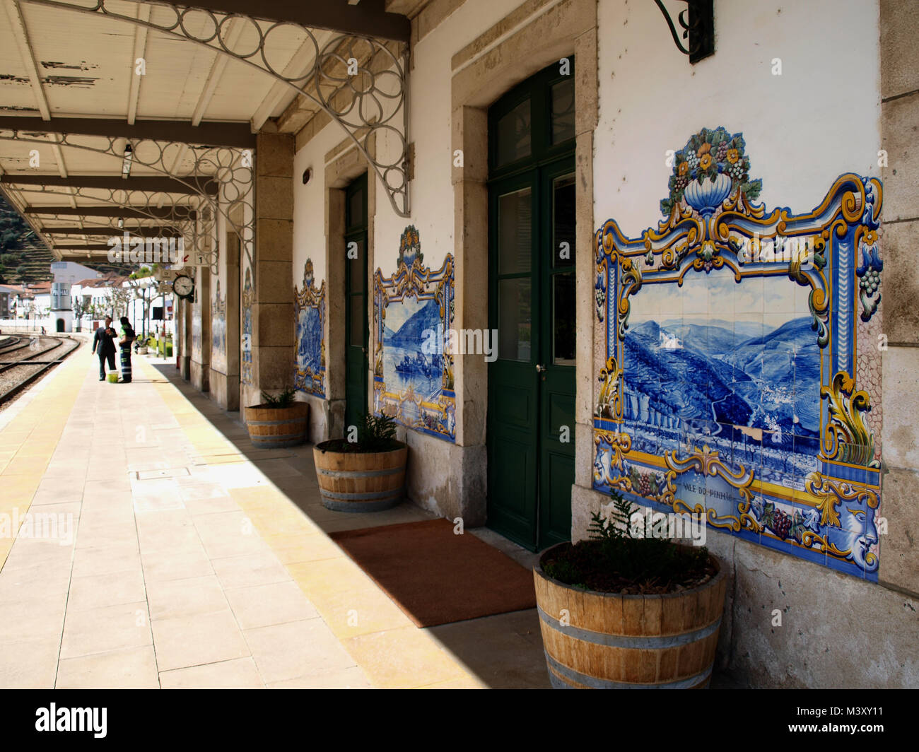 Pinhão train station Stock Photo - Alamy