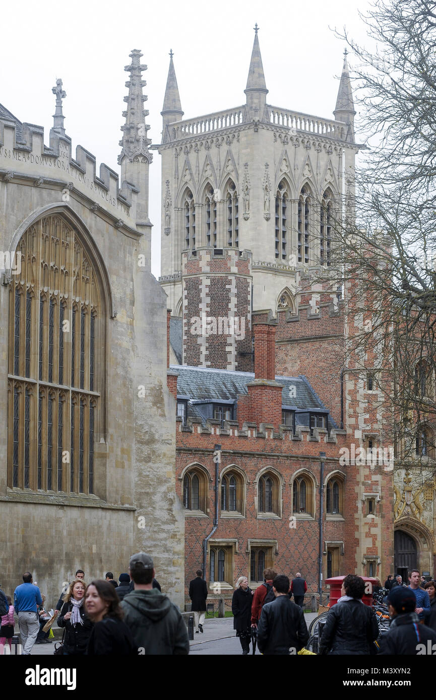 Gothic Chapel Trinity College, Main Gate and St John's College Chapel ...