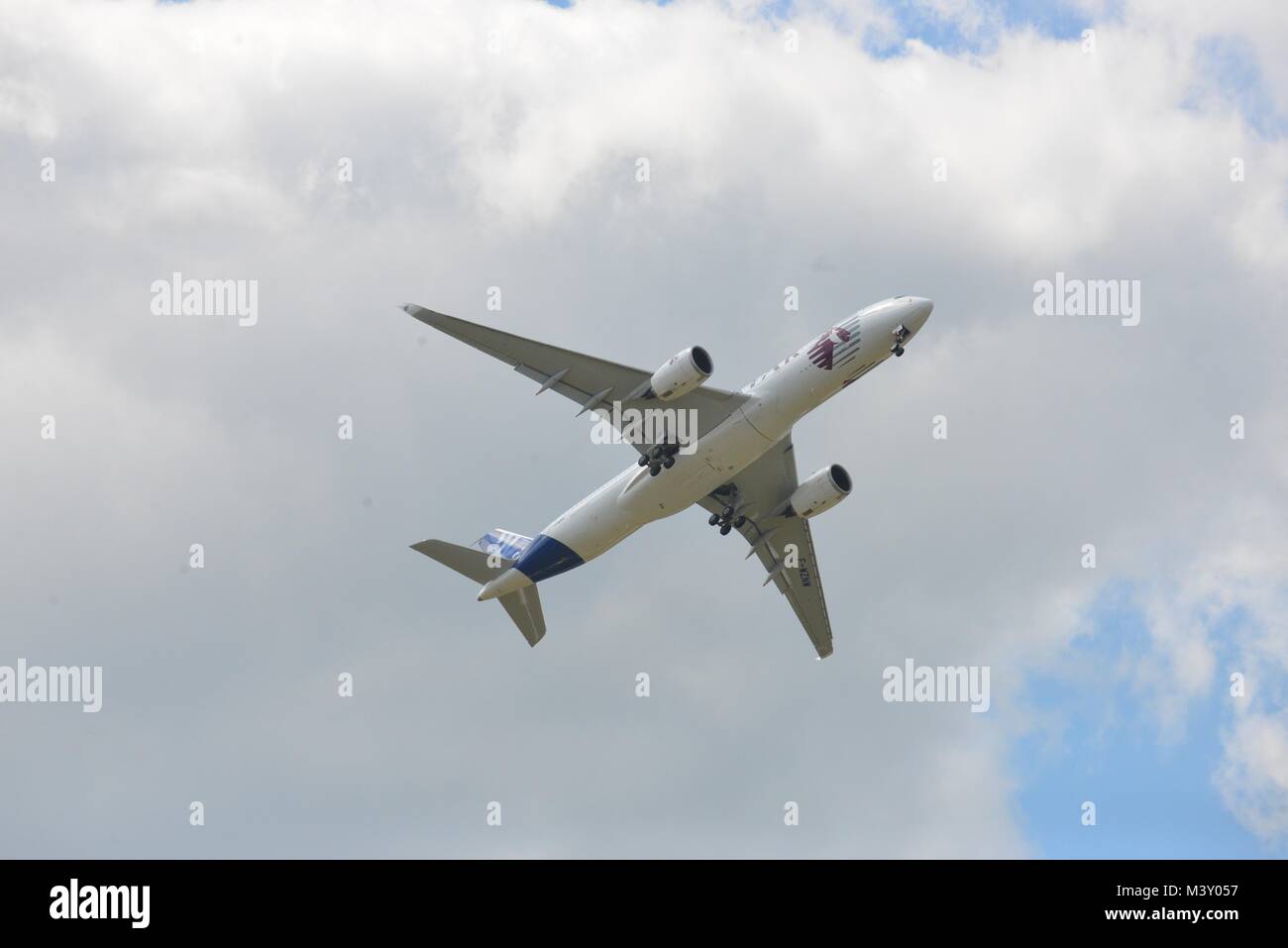 Aircraft, airport, airshow, Farnborough England Stock Photo - Alamy