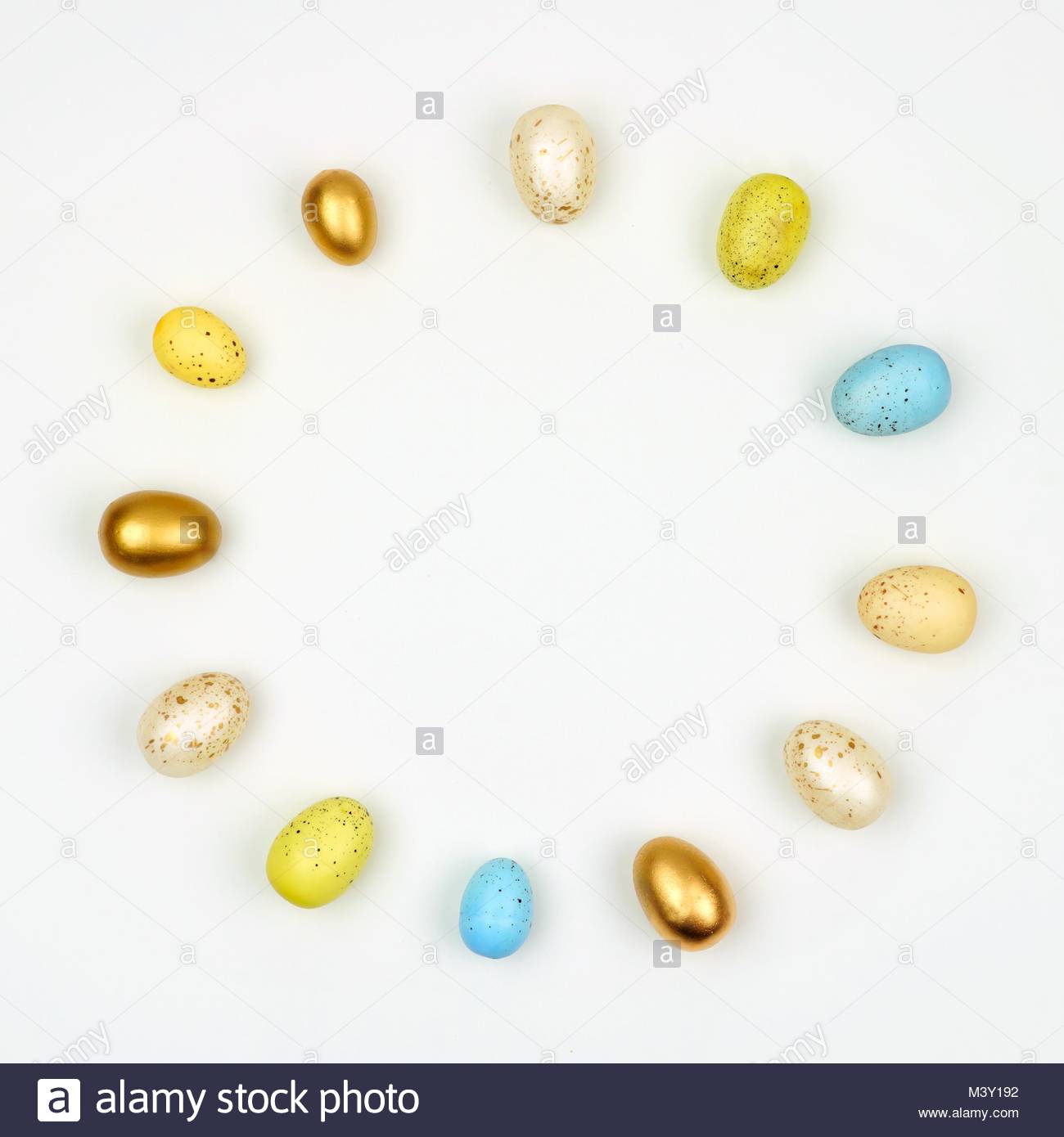 Circle Of Eggs High Resolution Stock Photography and Images - Alamy