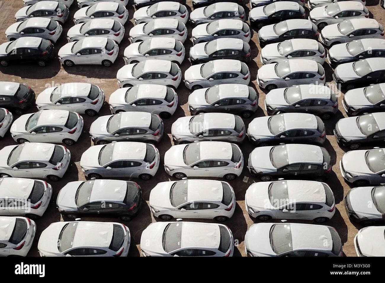 Parked car footage hi-res stock photography and images - Alamy